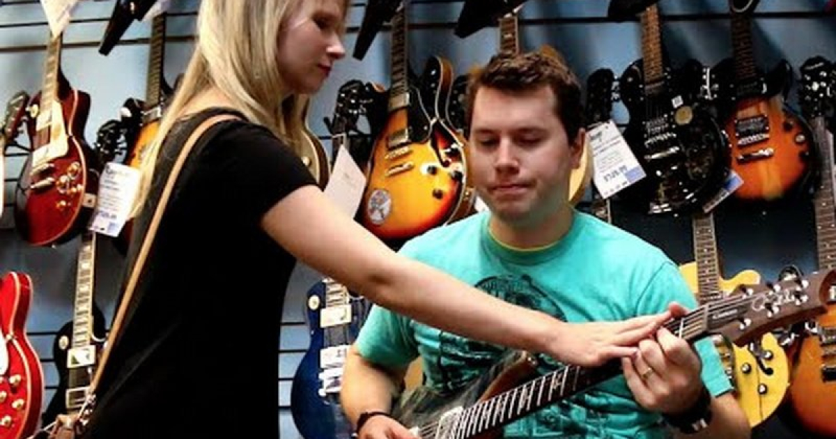 The Top 8 Most (Over)played Riffs in Musical Instrument Stores ...